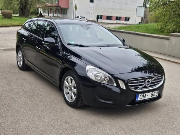 Черный Вольво B60 2012 в Екабпилс, объемом двигателя 1.60 л и пробегом 225 тыс. км за 6390 €, фото 4 на AUTOMOTO.COM.LV