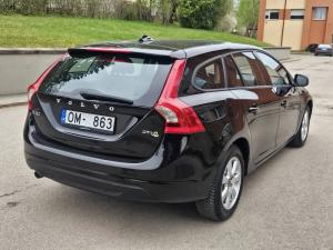 Black Volvo V60 2012 in Jekabpils, with an engine capacity of 1.60 L and mileage of 225 thousand km for 6390 €, photo 8 on AUTOMOTO.COM.LV