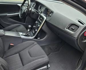 Black Volvo V60 2012 in Jekabpils, with an engine capacity of 1.60 L and mileage of 225 thousand km for 6390 €, photo 27 on AUTOMOTO.COM.LV