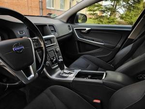 Black Volvo V60 2012 in Jekabpils, with an engine capacity of 2.00 L and mileage of 261 thousand km for 6990 €, photo 13 on AUTOMOTO.COM.LV