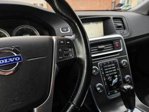 Black Volvo V60 2012 in Jekabpils, with an engine capacity of 2.00 L and mileage of 261 thousand km for 6990 €, photo 23 on AUTOMOTO.COM.LV