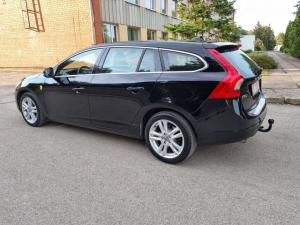 Melns Volvo V60 2012 Jēkabpils, ar dzinēja tilpumu 2.00 L un nobraukumu 239 tūkst. km par 7400 €, foto 11 vietnē AUTOMOTO.COM.LV