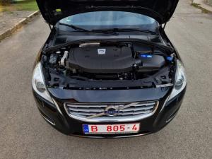 Melns Volvo V60 2012 Jēkabpils, ar dzinēja tilpumu 2.00 L un nobraukumu 239 tūkst. km par 7400 €, foto 24 vietnē AUTOMOTO.COM.LV