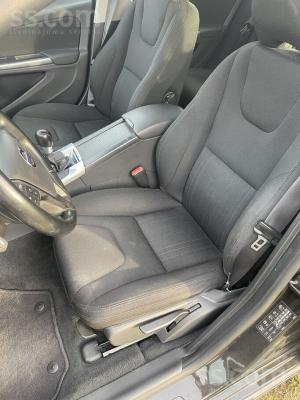 Melns Volvo V60 2012 Cēsis, ar dzinēja tilpumu 1.60 L un nobraukumu 222 tūkst. km par 4300 €, foto 13 vietnē AUTOMOTO.COM.LV