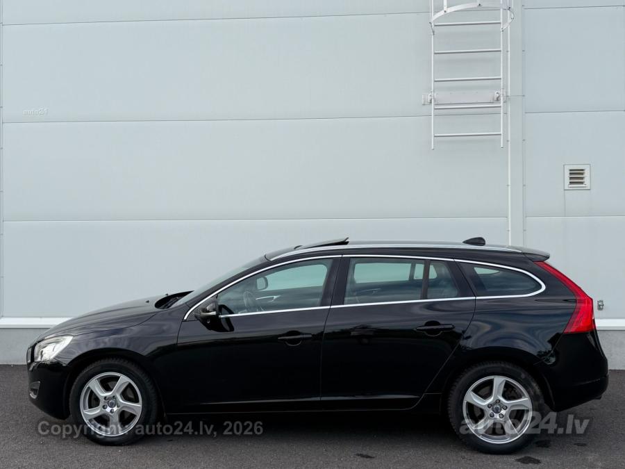 Черный Вольво B60 2012 в Таллин, объемом двигателя 2.00 л и пробегом 250 тыс. км за 7150 €, фото 6 на AUTOMOTO.COM.LV