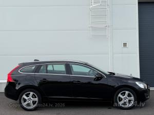 Черный Вольво B60 2012 в Таллин, объемом двигателя 2.00 л и пробегом 250 тыс. км за 7150 €, фото 7 на AUTOMOTO.COM.LV
