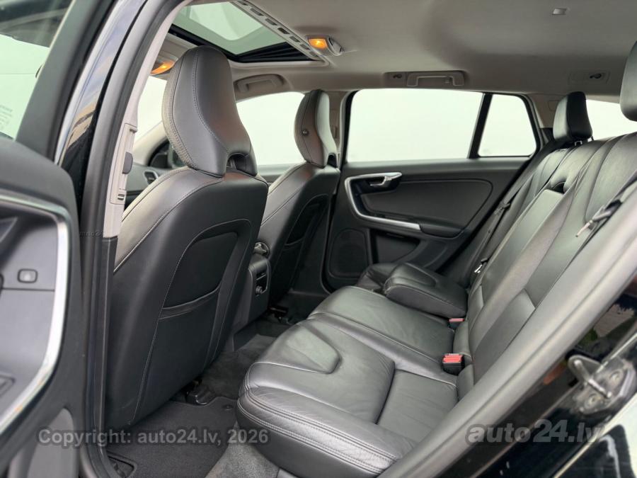 Черный Вольво B60 2012 в Таллин, объемом двигателя 2.00 л и пробегом 250 тыс. км за 7150 €, фото 11 на AUTOMOTO.COM.LV