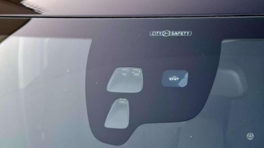 Melns Volvo V60 2012 Alīta, ar dzinēja tilpumu 1.98 L un nobraukumu 248 tūkst. km par 5250 €, foto 10 vietnē AUTOMOTO.COM.LV