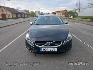 Черный Вольво B60 2012 в Пайде, объемом двигателя 2.00 л и пробегом 295 тыс. км за 6890 €, фото 6 на AUTOMOTO.COM.LV