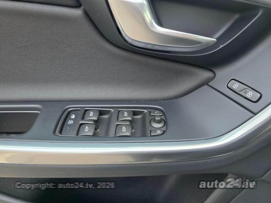 Черный Вольво B60 2012 в Пайде, объемом двигателя 2.00 л и пробегом 295 тыс. км за 6890 €, фото 17 на AUTOMOTO.COM.LV