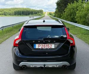 Melns Volvo V60 2012 Raseiniai, ar dzinēja tilpumu 2.40 L un nobraukumu 299 tūkst. km par 4750 €, foto 6 vietnē AUTOMOTO.COM.LV