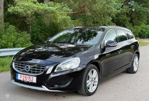 Melns Volvo V60 2012 Raseiniai, ar dzinēja tilpumu 2.40 L un nobraukumu 299 tūkst. km par 4750 €, foto 11 vietnē AUTOMOTO.COM.LV