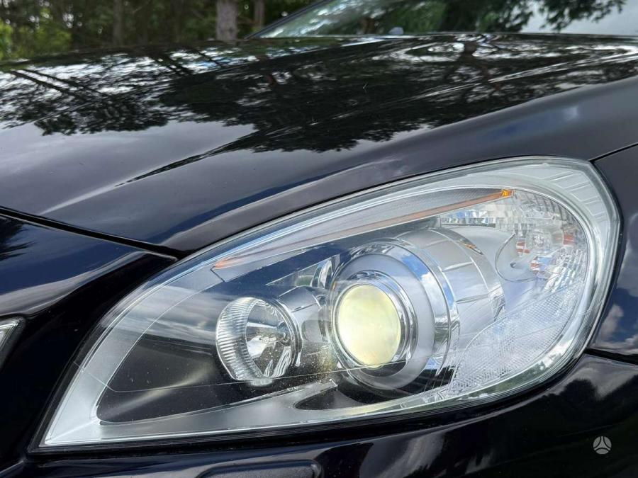 Melns Volvo V60 2012 Raseiniai, ar dzinēja tilpumu 2.40 L un nobraukumu 299 tūkst. km par 4750 €, foto 14 vietnē AUTOMOTO.COM.LV