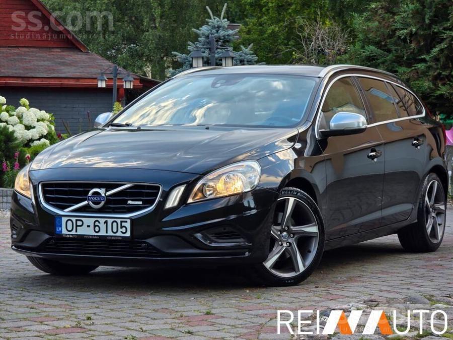 Melns Volvo V60 2012 Rīga, ar dzinēja tilpumu 2.00 L un nobraukumu 347 tūkst. km par 6350 €, foto 1 vietnē AUTOMOTO.COM.LV