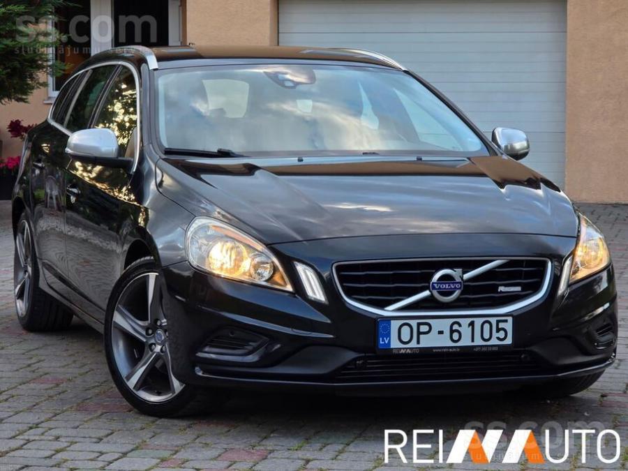 Melns Volvo V60 2012 Rīga, ar dzinēja tilpumu 2.00 L un nobraukumu 347 tūkst. km par 6350 €, foto 8 vietnē AUTOMOTO.COM.LV