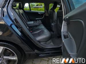 Melns Volvo V60 2012 Rīga, ar dzinēja tilpumu 2.00 L un nobraukumu 347 tūkst. km par 6350 €, foto 17 vietnē AUTOMOTO.COM.LV