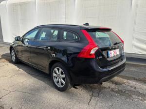 Melns Volvo V60 2012 Ogre, ar dzinēja tilpumu 2.00 L un nobraukumu 0 tūkst. km par 5100 €, foto 6 vietnē AUTOMOTO.COM.LV