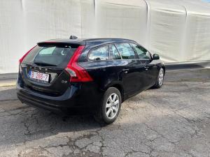 Melns Volvo V60 2012 Ogre, ar dzinēja tilpumu 2.00 L un nobraukumu 0 tūkst. km par 5100 €, foto 7 vietnē AUTOMOTO.COM.LV
