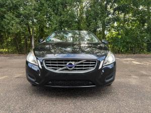 Melns Volvo V60 2012 Ogre, ar dzinēja tilpumu 2.00 L un nobraukumu 0 tūkst. km par 5100 €, foto 8 vietnē AUTOMOTO.COM.LV