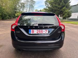 Melns Volvo V60 2012 Ogre, ar dzinēja tilpumu 2.00 L un nobraukumu 0 tūkst. km par 5100 €, foto 9 vietnē AUTOMOTO.COM.LV