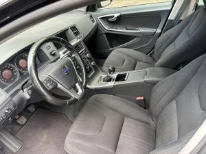 Melns Volvo V60 2012 Ogre, ar dzinēja tilpumu 2.00 L un nobraukumu 0 tūkst. km par 5100 €, foto 11 vietnē AUTOMOTO.COM.LV