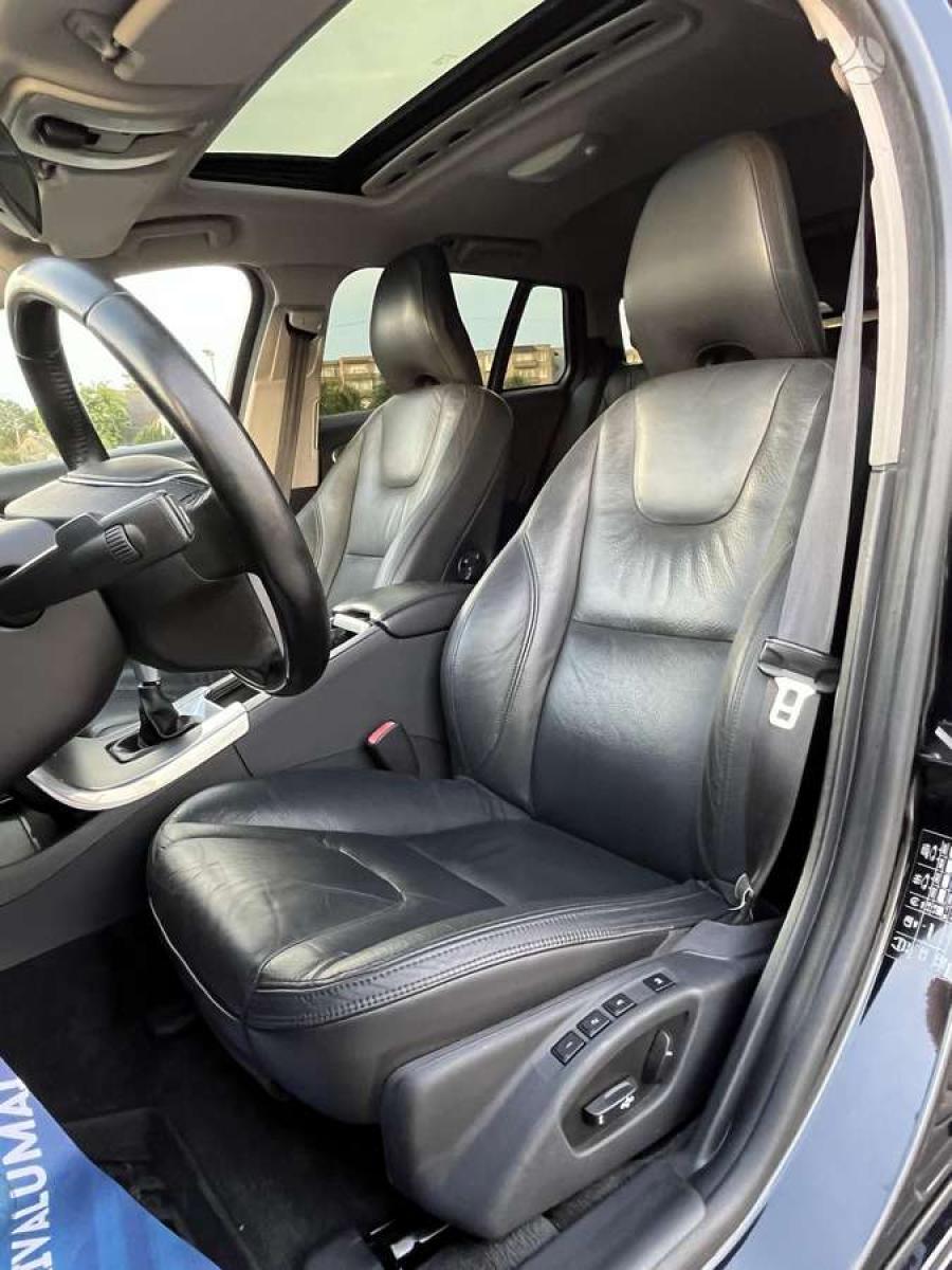 Melns Volvo V60 2012 Raseiniai, ar dzinēja tilpumu 1.98 L un nobraukumu 318 tūkst. km par 5799 €, foto 16 vietnē AUTOMOTO.COM.LV