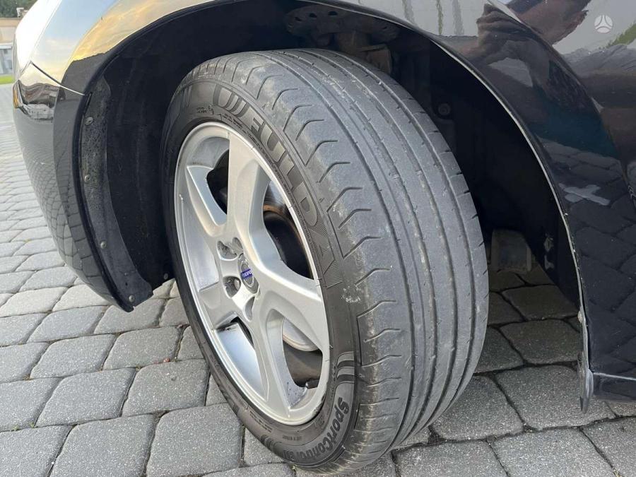 Melns Volvo V60 2012 Raseiniai, ar dzinēja tilpumu 1.98 L un nobraukumu 318 tūkst. km par 5799 €, foto 30 vietnē AUTOMOTO.COM.LV