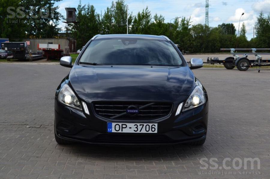 Melns Volvo V60 2012 Jelgava, ar dzinēja tilpumu 1.60 L un nobraukumu 0 tūkst. km par 6390 €, foto 7 vietnē AUTOMOTO.COM.LV