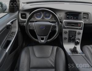Melns Volvo V60 2012 Jelgava, ar dzinēja tilpumu 1.60 L un nobraukumu 0 tūkst. km par 6390 €, foto 9 vietnē AUTOMOTO.COM.LV