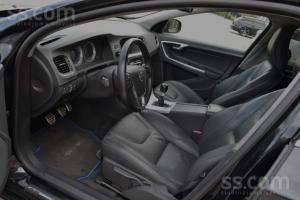 Melns Volvo V60 2012 Jelgava, ar dzinēja tilpumu 1.60 L un nobraukumu 0 tūkst. km par 6390 €, foto 12 vietnē AUTOMOTO.COM.LV