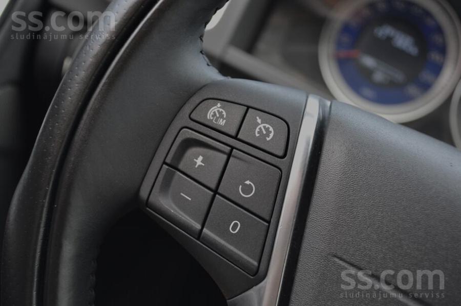 Melns Volvo V60 2012 Jelgava, ar dzinēja tilpumu 1.60 L un nobraukumu 0 tūkst. km par 6390 €, foto 15 vietnē AUTOMOTO.COM.LV