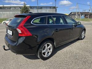 Melns Volvo V60 2012 Kauņa, ar dzinēja tilpumu 1.56 L un nobraukumu 267 tūkst. km par 5800 €, foto 10 vietnē AUTOMOTO.COM.LV