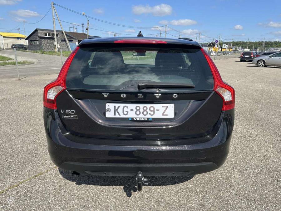 Melns Volvo V60 2012 Kauņa, ar dzinēja tilpumu 1.56 L un nobraukumu 267 tūkst. km par 5800 €, foto 11 vietnē AUTOMOTO.COM.LV