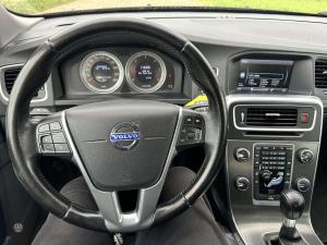 Melns Volvo V60 2012 Kauņa, ar dzinēja tilpumu 1.56 L un nobraukumu 267 tūkst. km par 5800 €, foto 48 vietnē AUTOMOTO.COM.LV
