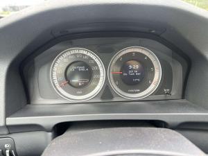 Melns Volvo V60 2012 Kauņa, ar dzinēja tilpumu 1.56 L un nobraukumu 267 tūkst. km par 5800 €, foto 49 vietnē AUTOMOTO.COM.LV