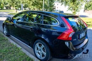 Черный Вольво B60 2012 в Лимбажи, объемом двигателя 2.00 л и пробегом 302 тыс. км за 5700 €, фото 4 на AUTOMOTO.COM.LV