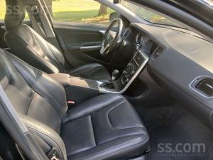 Черный Вольво B60 2012 в Огре, объемом двигателя 1.60 л и пробегом 293 тыс. км за 3200 €, фото 14 на AUTOMOTO.COM.LV