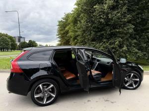 Melns Volvo V60 2012 Kauņa, ar dzinēja tilpumu 1.60 L un nobraukumu 205 tūkst. km par 4850 €, foto 6 vietnē AUTOMOTO.COM.LV