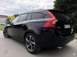 Melns Volvo V60 2012 Kauņa, ar dzinēja tilpumu 1.60 L un nobraukumu 205 tūkst. km par 4850 €, foto 8 vietnē AUTOMOTO.COM.LV