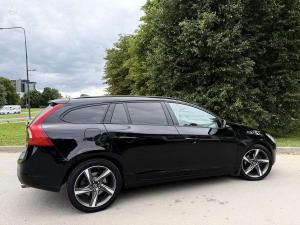 Melns Volvo V60 2012 Kauņa, ar dzinēja tilpumu 1.60 L un nobraukumu 205 tūkst. km par 4850 €, foto 24 vietnē AUTOMOTO.COM.LV