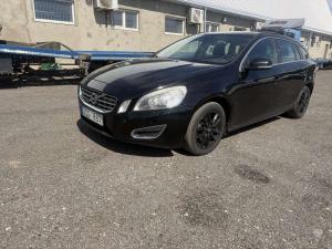 Black Volvo V60 2012 in Kaunas, with an engine capacity of 1.56 L and mileage of 331 thousand km for 3100 €, photo  on AUTOMOTO.COM.LV