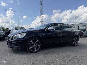 Melns Volvo V60 2012 Kauņa, ar dzinēja tilpumu 1.98 L un nobraukumu 275 tūkst. km par 6999 €, foto 4 vietnē AUTOMOTO.COM.LV