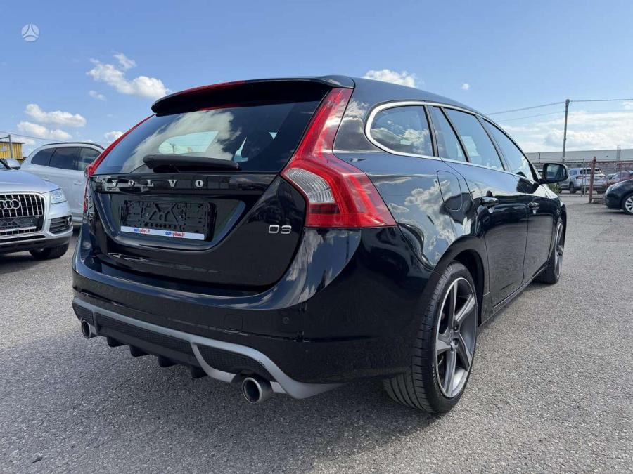Melns Volvo V60 2012 Kauņa, ar dzinēja tilpumu 1.98 L un nobraukumu 275 tūkst. km par 6999 €, foto 7 vietnē AUTOMOTO.COM.LV