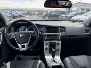 Melns Volvo V60 2012 Kauņa, ar dzinēja tilpumu 1.98 L un nobraukumu 275 tūkst. km par 6999 €, foto 13 vietnē AUTOMOTO.COM.LV