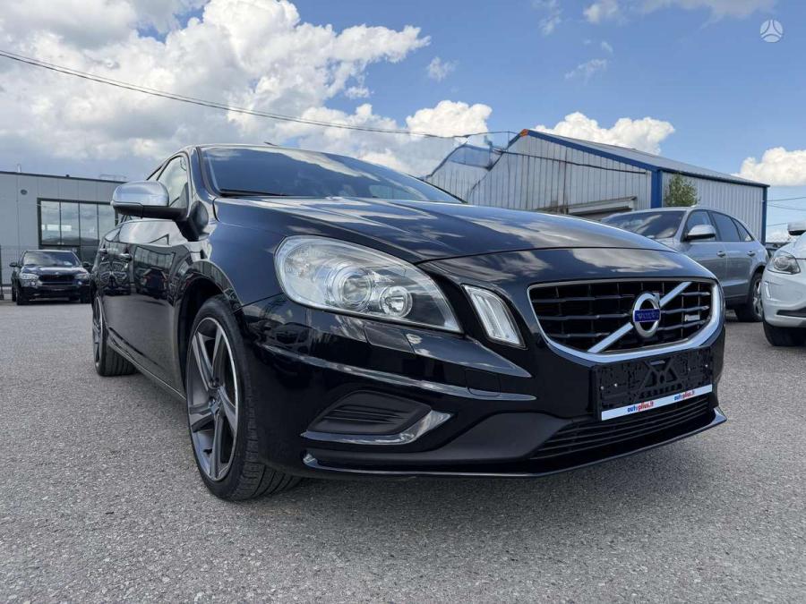 Melns Volvo V60 2012 Kauņa, ar dzinēja tilpumu 1.98 L un nobraukumu 275 tūkst. km par 6999 €, foto 18 vietnē AUTOMOTO.COM.LV