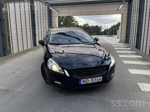 Черный Вольво B60 2012 в Рига, объемом двигателя 2.40 л и пробегом 331 тыс. км за 6900 €, фото 4 на AUTOMOTO.COM.LV