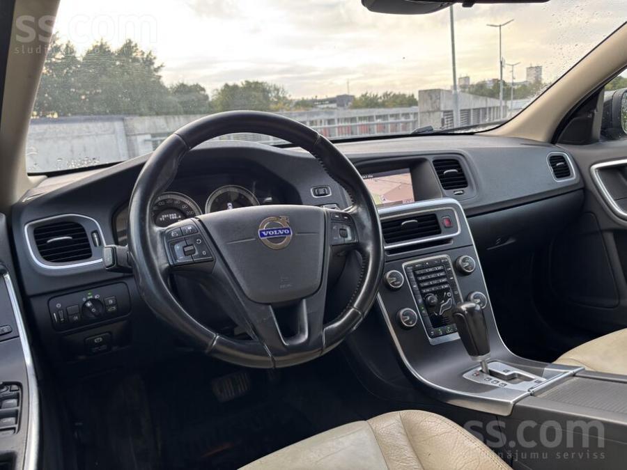 Черный Вольво B60 2012 в Рига, объемом двигателя 2.40 л и пробегом 331 тыс. км за 6900 €, фото 17 на AUTOMOTO.COM.LV