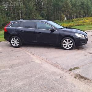 Melns Volvo V60 2012 Rīga, ar dzinēja tilpumu 2.00 L un nobraukumu 240 tūkst. km par 6100 €, foto 6 vietnē AUTOMOTO.COM.LV