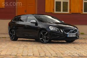 Черный Вольво B60 2012 в Елгава, объемом двигателя 1.60 л и пробегом 0 тыс. км за 5650 €, фото  на AUTOMOTO.COM.LV
