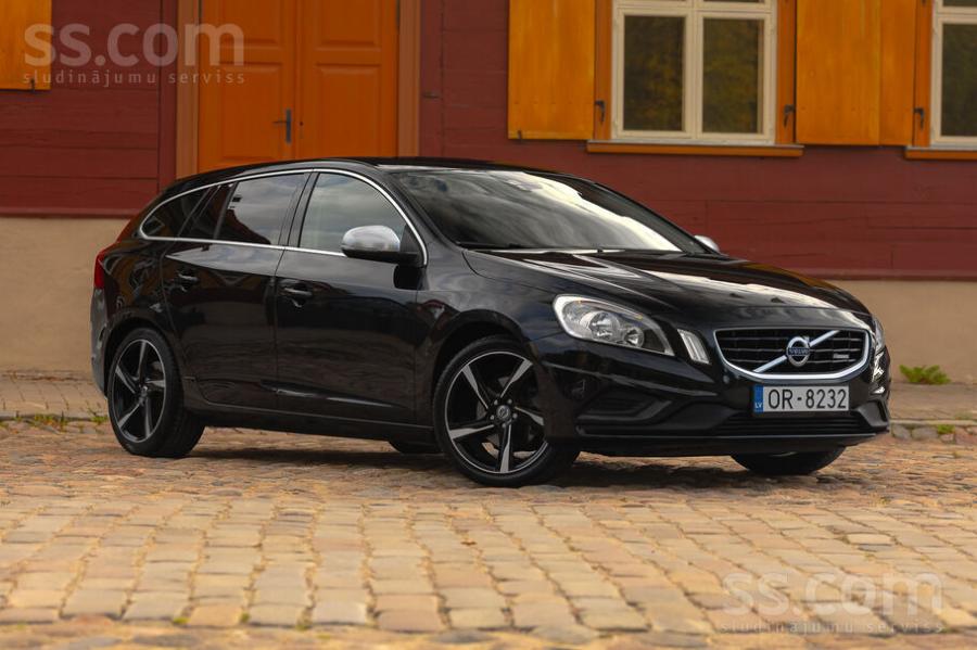 Melns Volvo V60 2012 Jelgava, ar dzinēja tilpumu 1.60 L un nobraukumu 0 tūkst. km par 5650 €, foto 1 vietnē AUTOMOTO.COM.LV